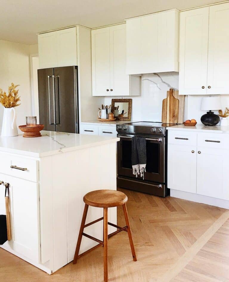 Modern and Clean-lined Kitchen - Soul & Lane
