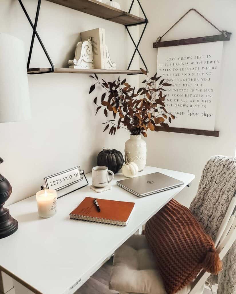 30 Office Desk Décor Ideas to Elevate Your Home Workspace