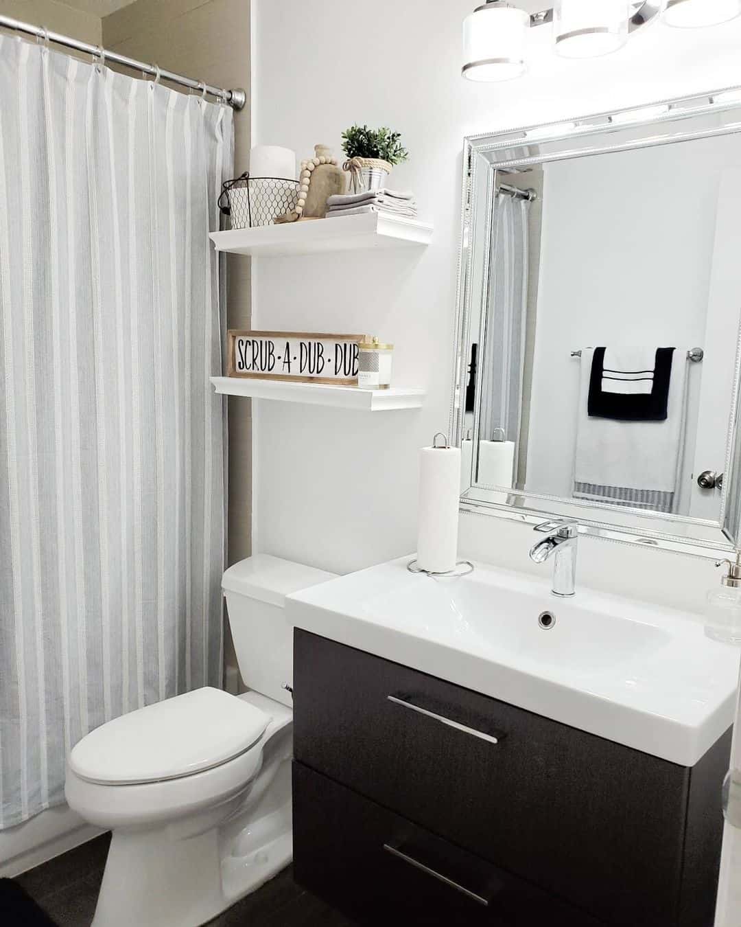 28 Inviting Small Bathroom Ideas For Any Home