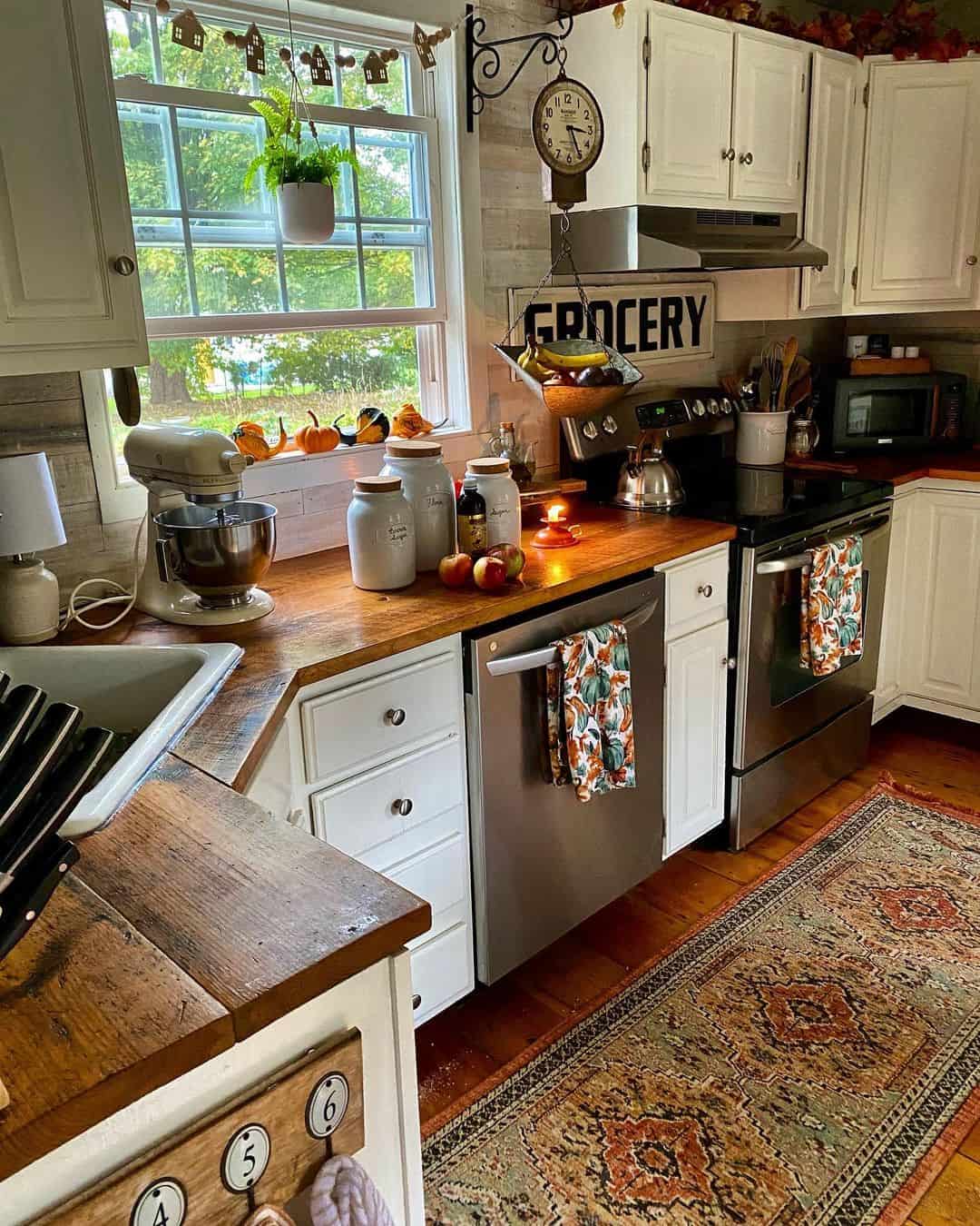 Rustic Country Kitchen - Soul & Lane