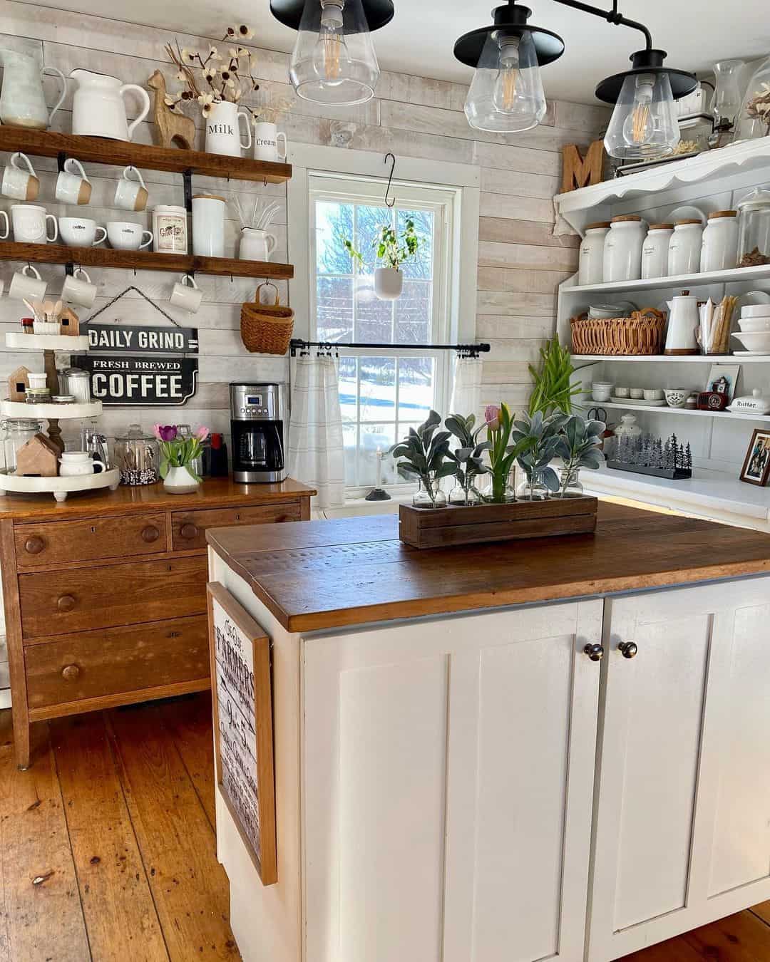 Rustic Farmhouse Kitchen Ideas - Soul & Lane