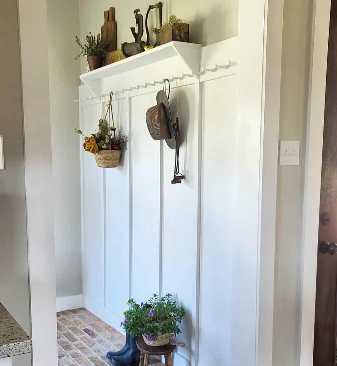 33 Mudroom Ideas to Organize Your Space