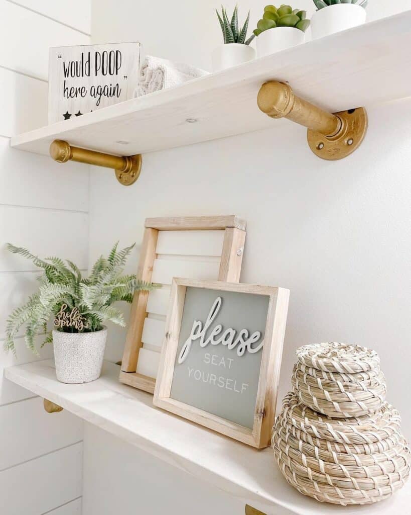 29 Charming Examples of Farmhouse Shelf Décor For Your Home