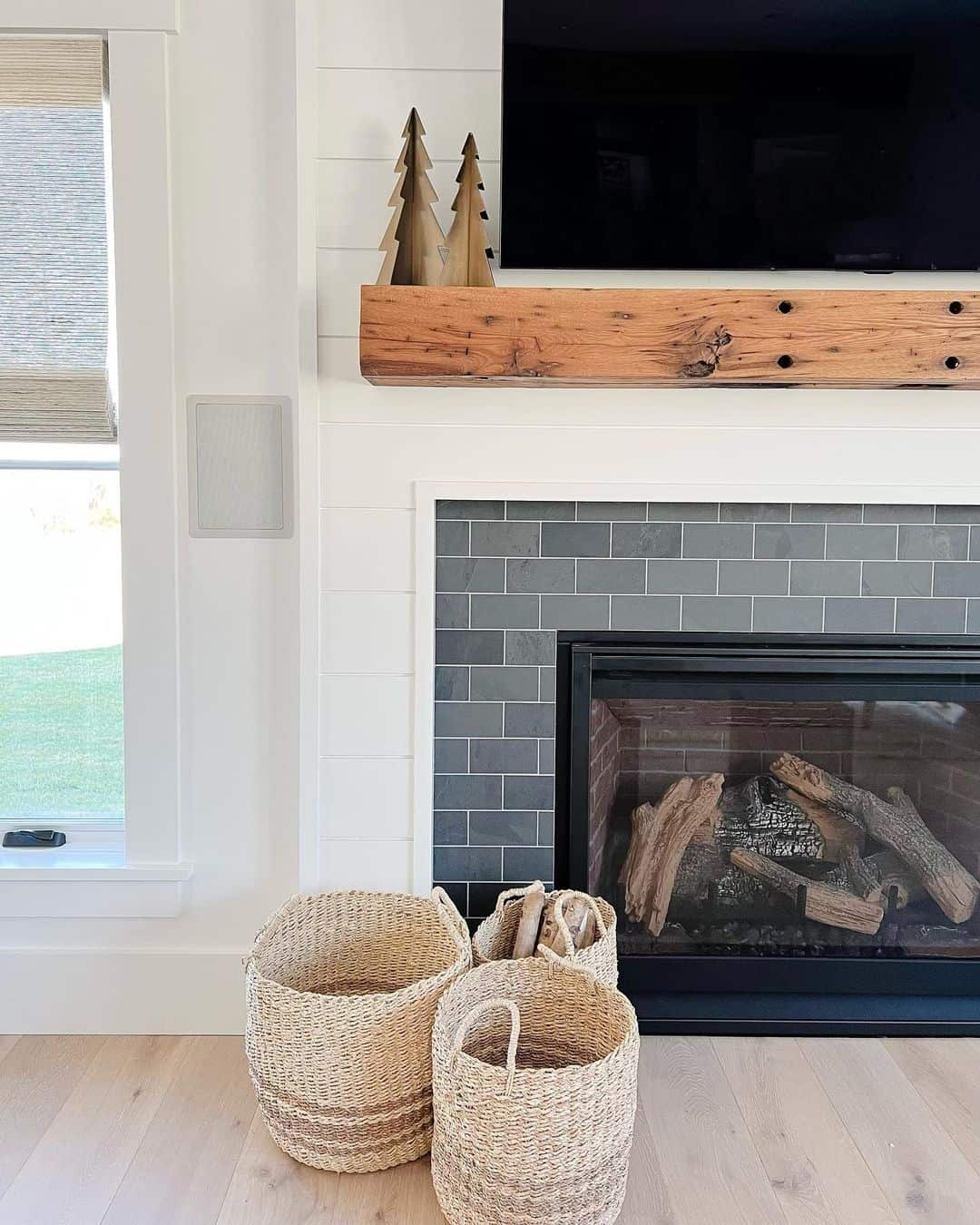 30 Eye-catching Tiled Fireplace Surrounds for All Seasons