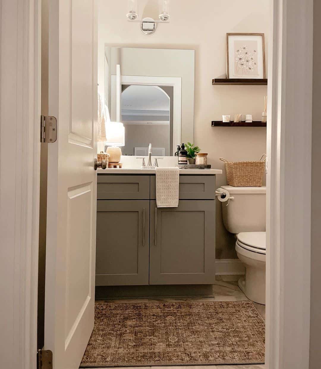 Small Bathroom With Delicate Décor - Soul & Lane