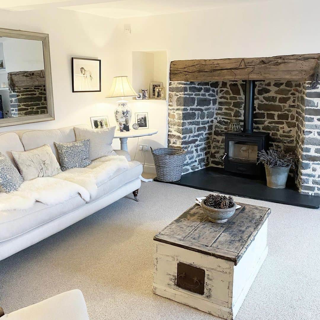 Stone Alcove Featured in Farmhouse Living Room - Soul & Lane