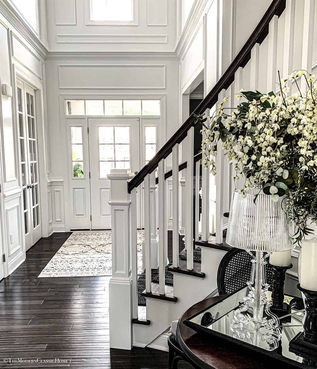 White Foyer Walls With Decorative Molding - Soul & Lane