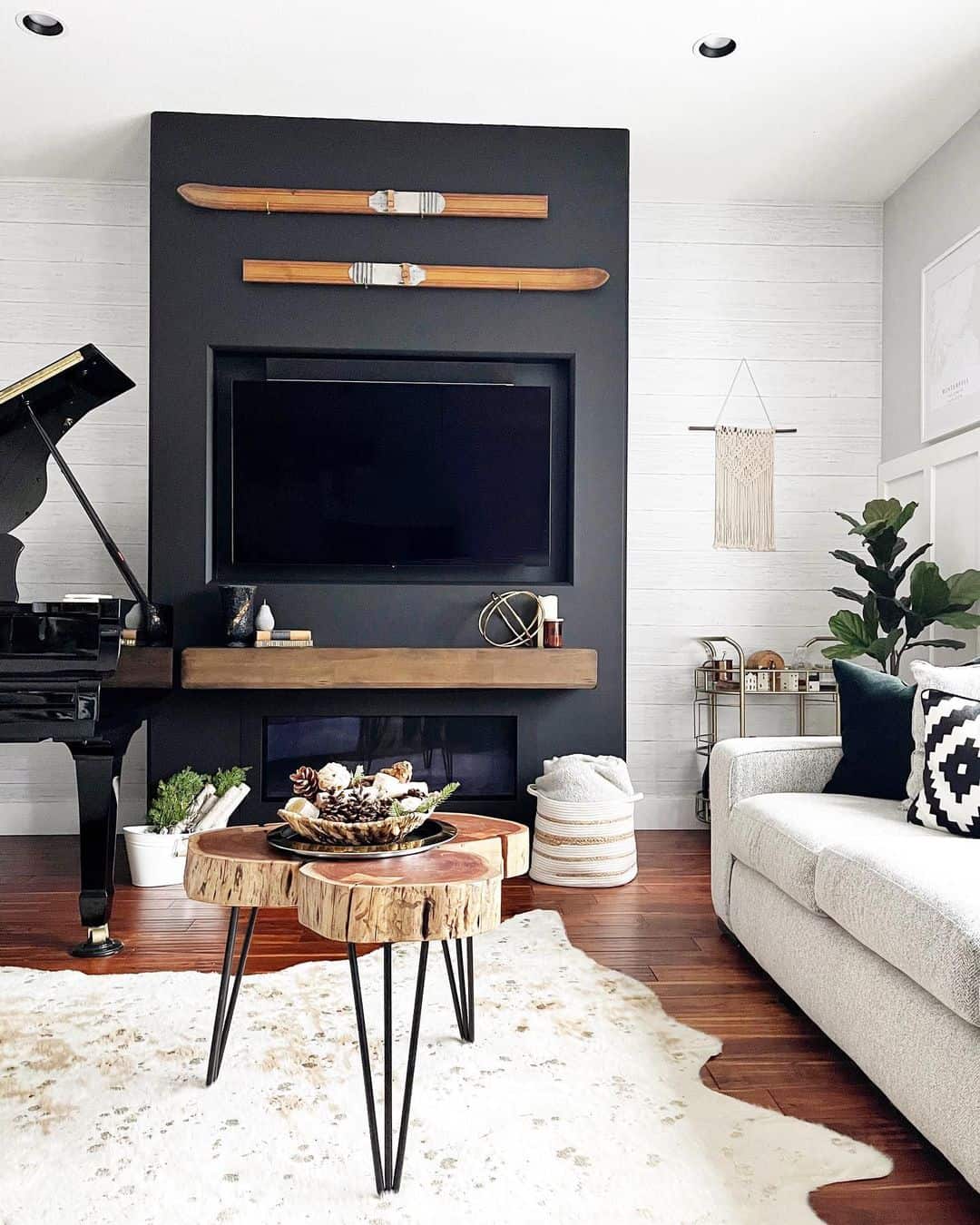 27 Living Room Accent Wall Ideas You Can Try Too