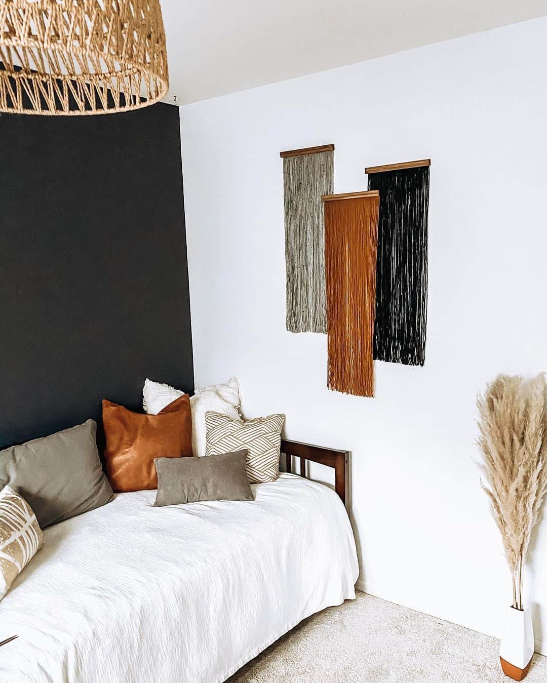 Boho Macramé Wall Décor With Beige Pampas Grass - Soul & Lane