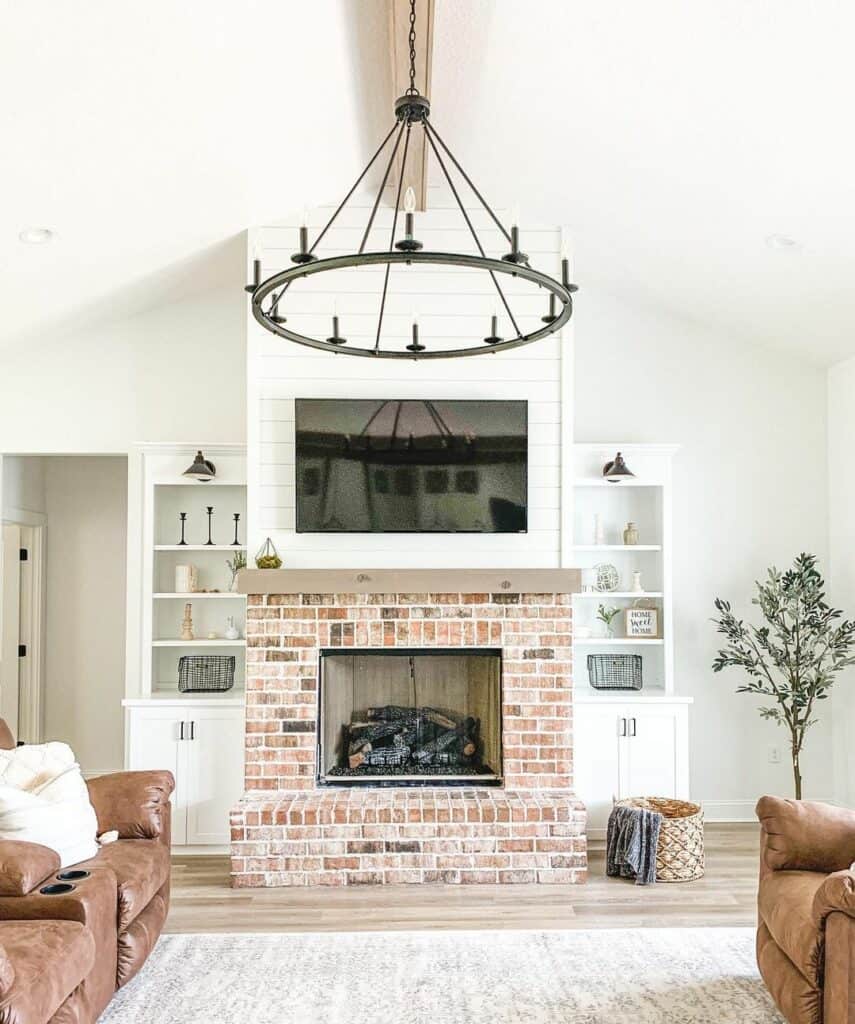 29 Bold and Creative Ceiling Living Room Lighting Ideas