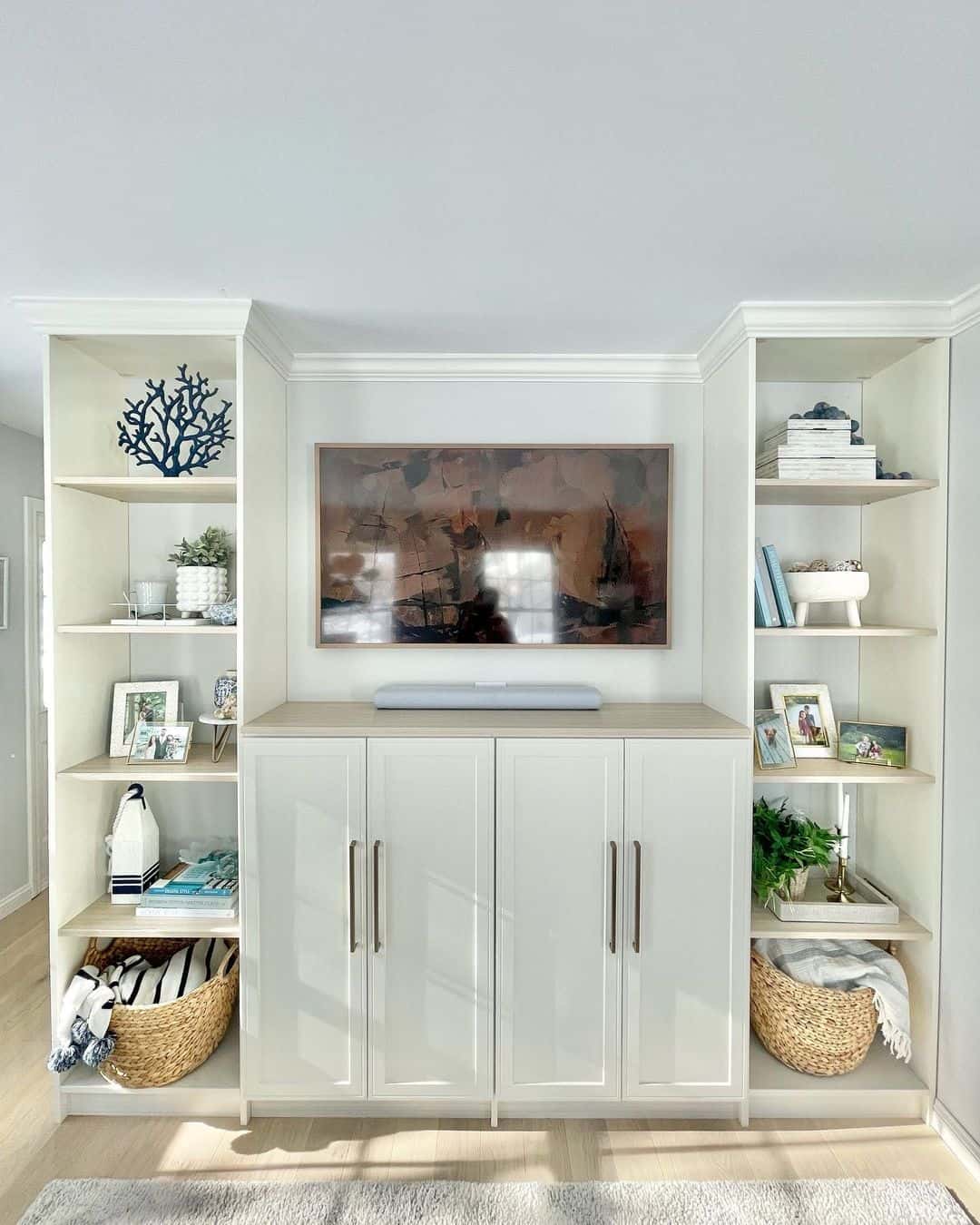 16 Built-in Entertainment Center Ideas for Movie Night