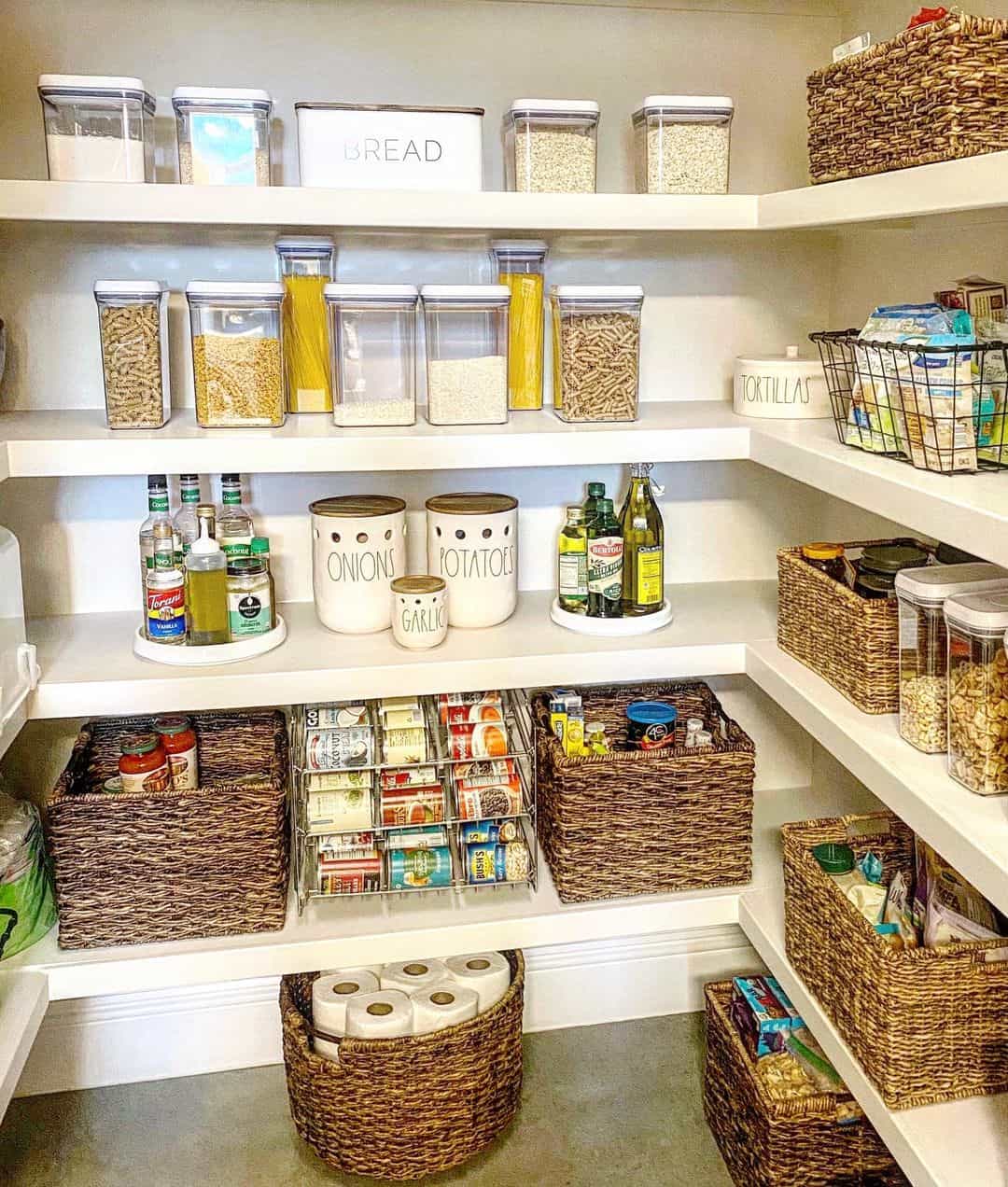 26 Walk-in Pantry Organization Ideas for a Tidy Space