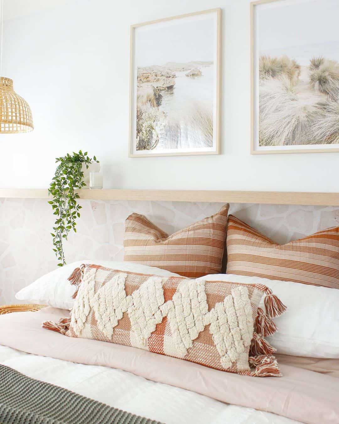 27 Bedroom Art Ideas to Customize Your Space