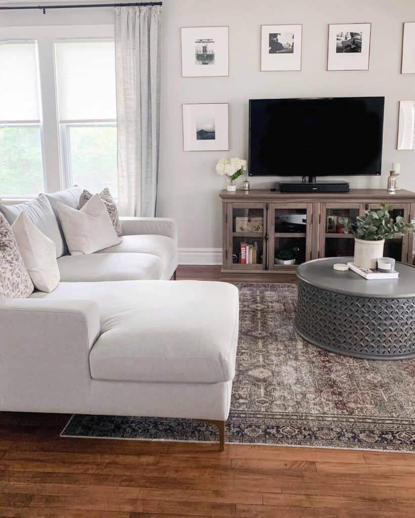 Round Table and TV Artwork Frame Wall - Soul & Lane