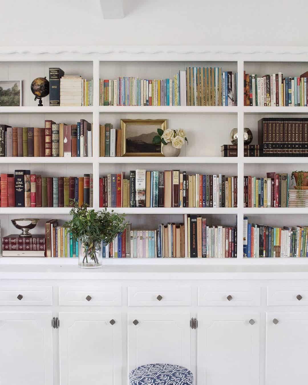 30 Beautiful Bookcase Ideas to Display Décor in Your Home
