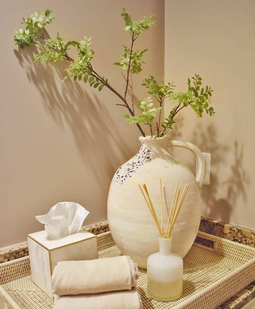 27 Pretty Bathroom Accessories Ideas To Complete Your Space