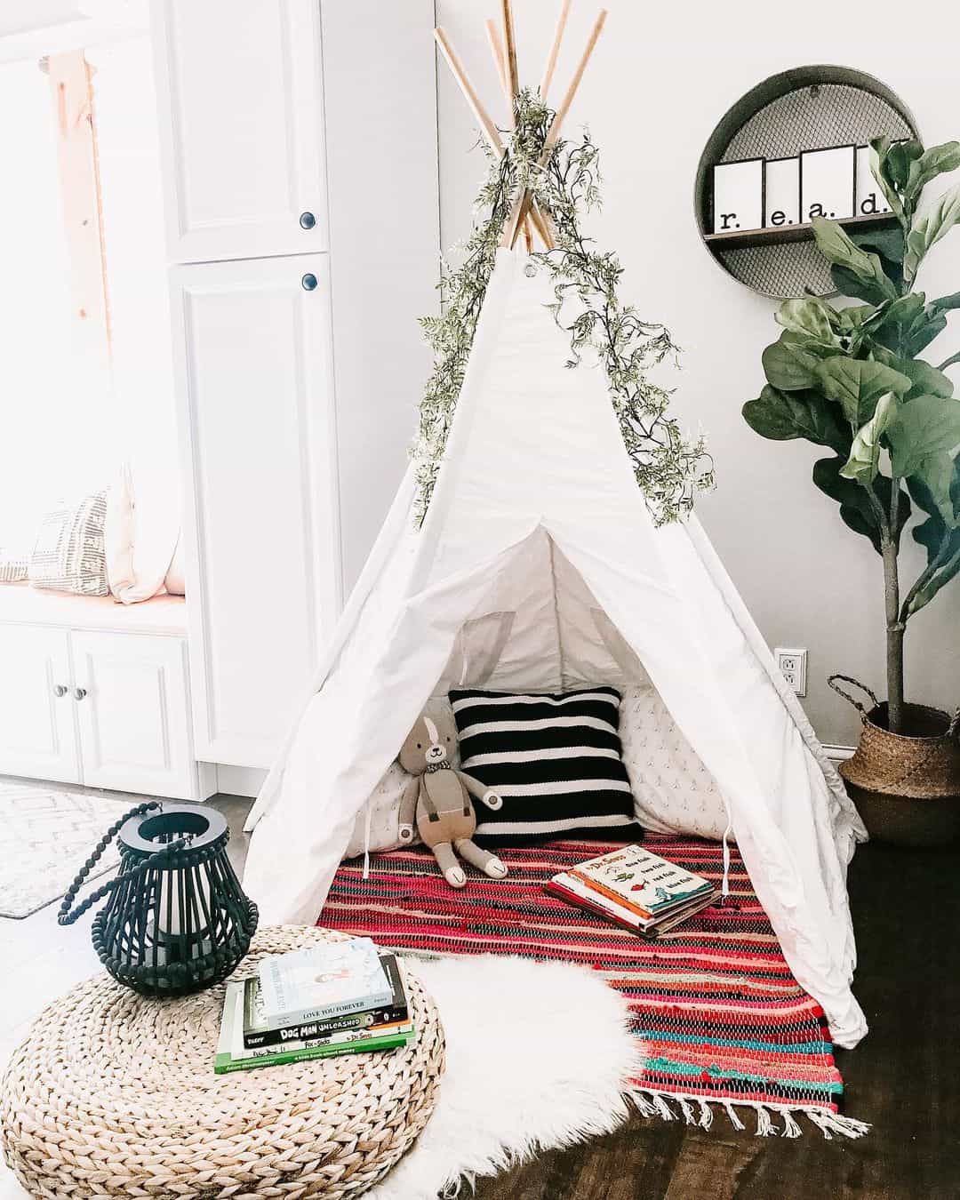 Bohemian Teepee Setup - Soul & Lane