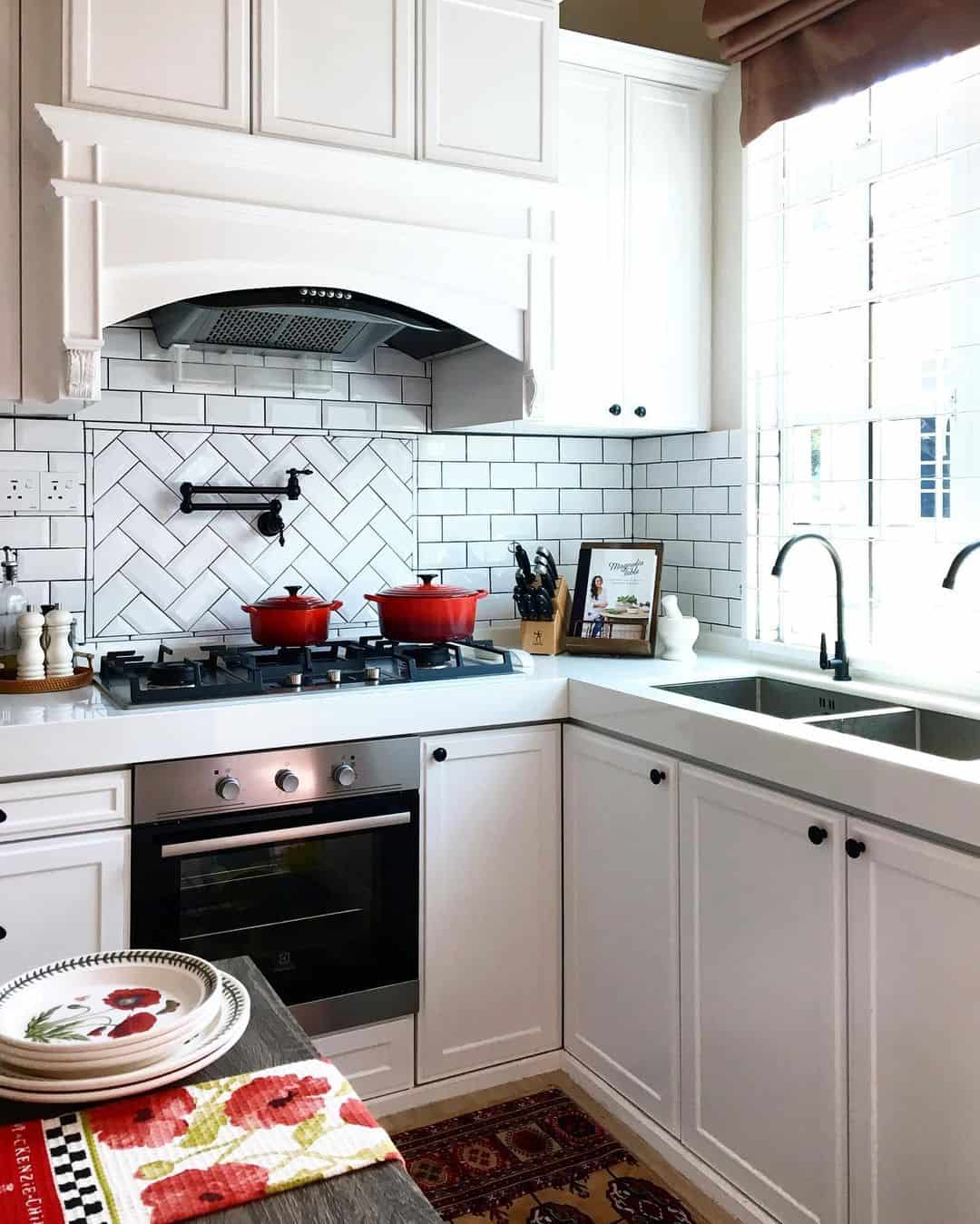 Farmhouse Kitchen With Patterned Rug - Soul & Lane