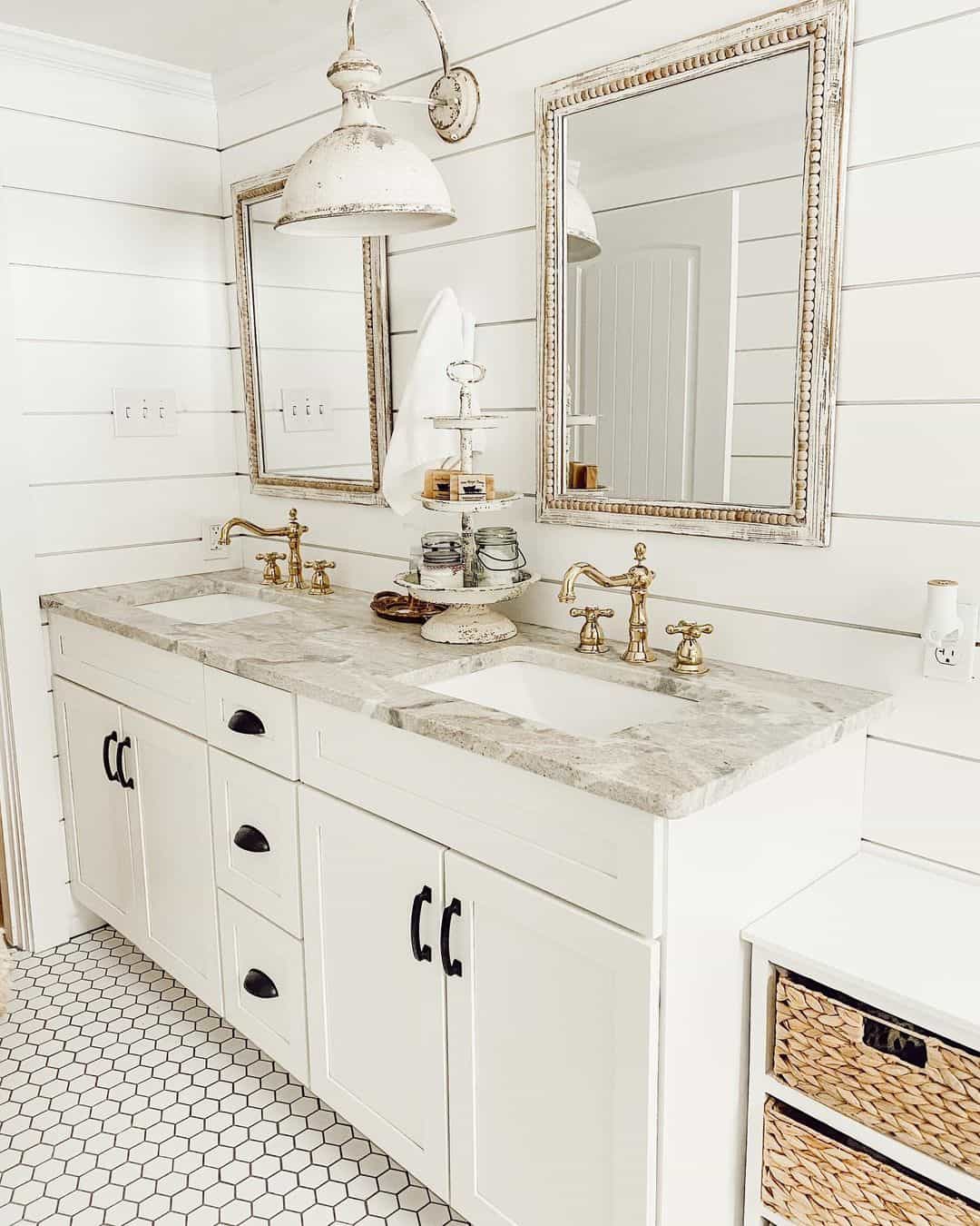 Mosaic Hexagon Penny Tile With Black Grout - Soul & Lane