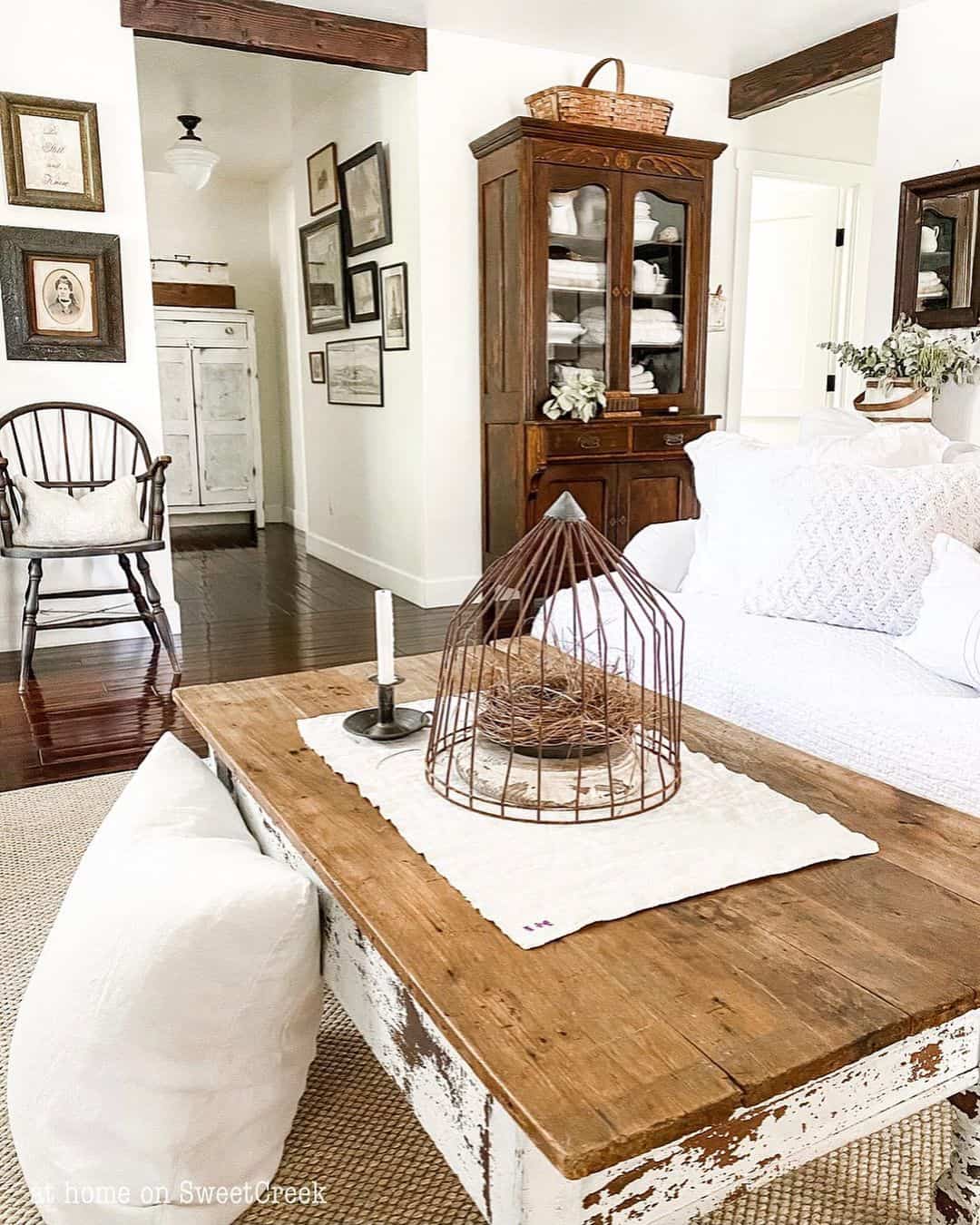 29 Attractive Farmhouse Living Room Themes for Any Décor