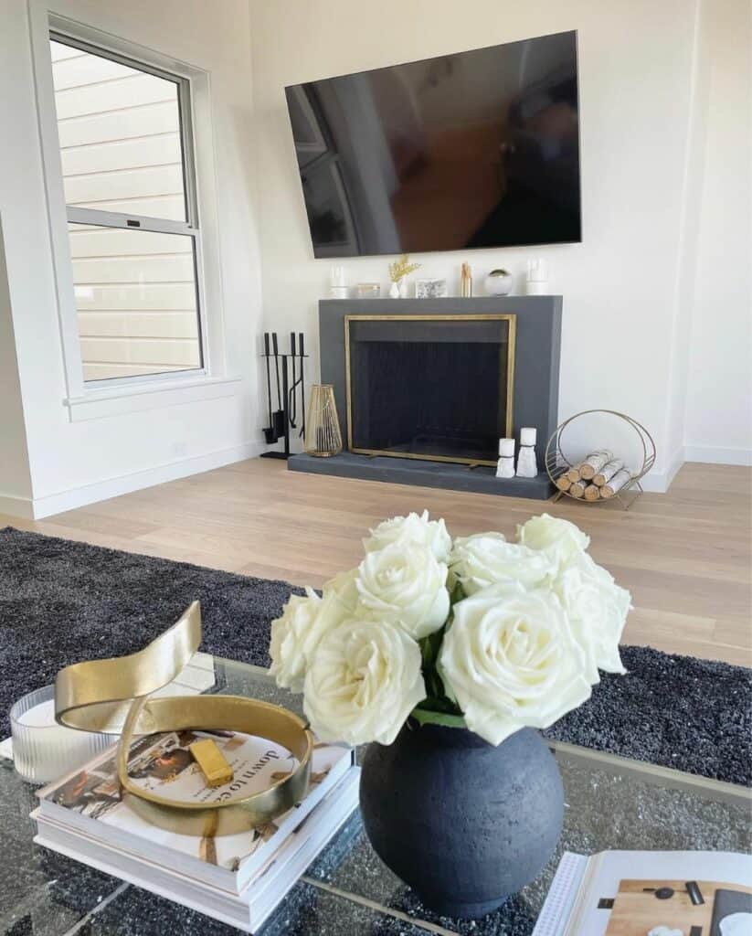 30 Stylish Ideas for an Indoor Firewood Holder