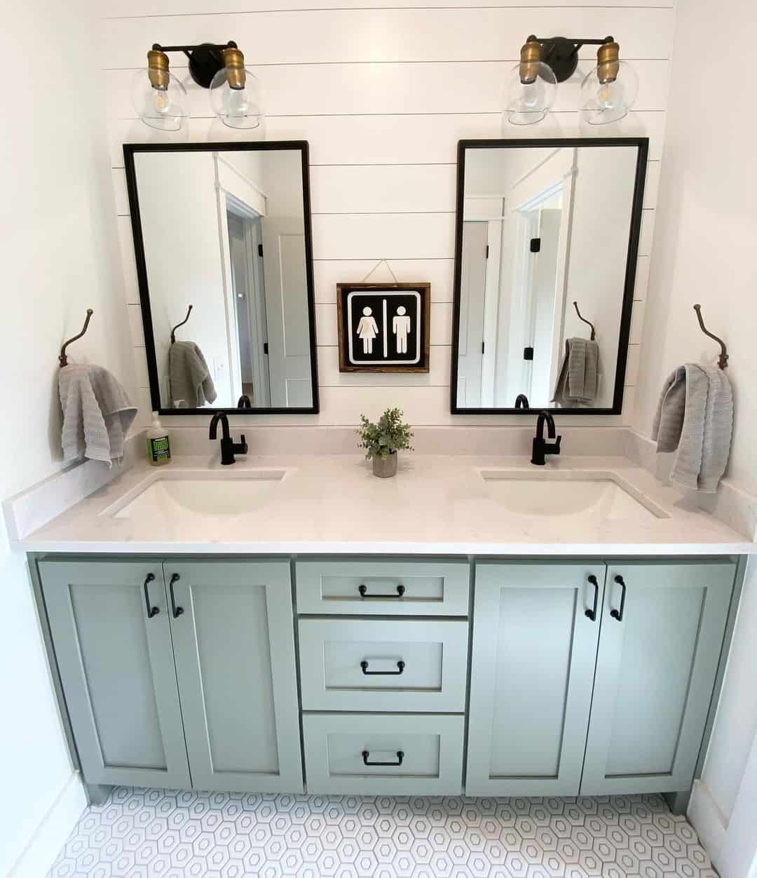 30 Bathroom Towel Holder Ideas To Keep Towels Within Reach