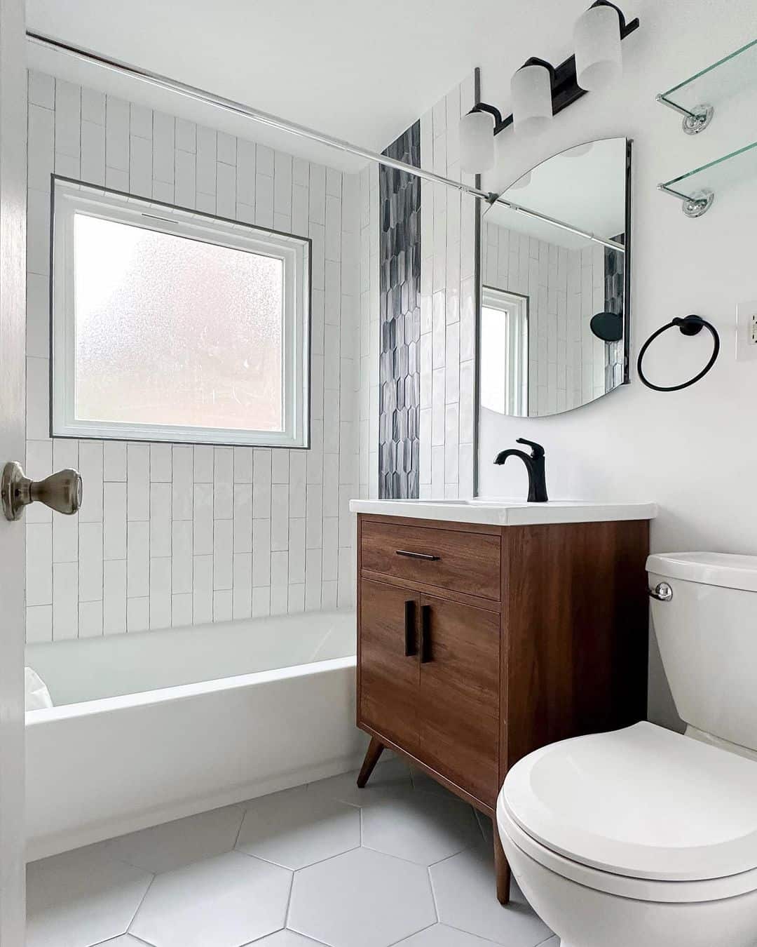 White Tile With Black Picket Tile Design - Soul & Lane