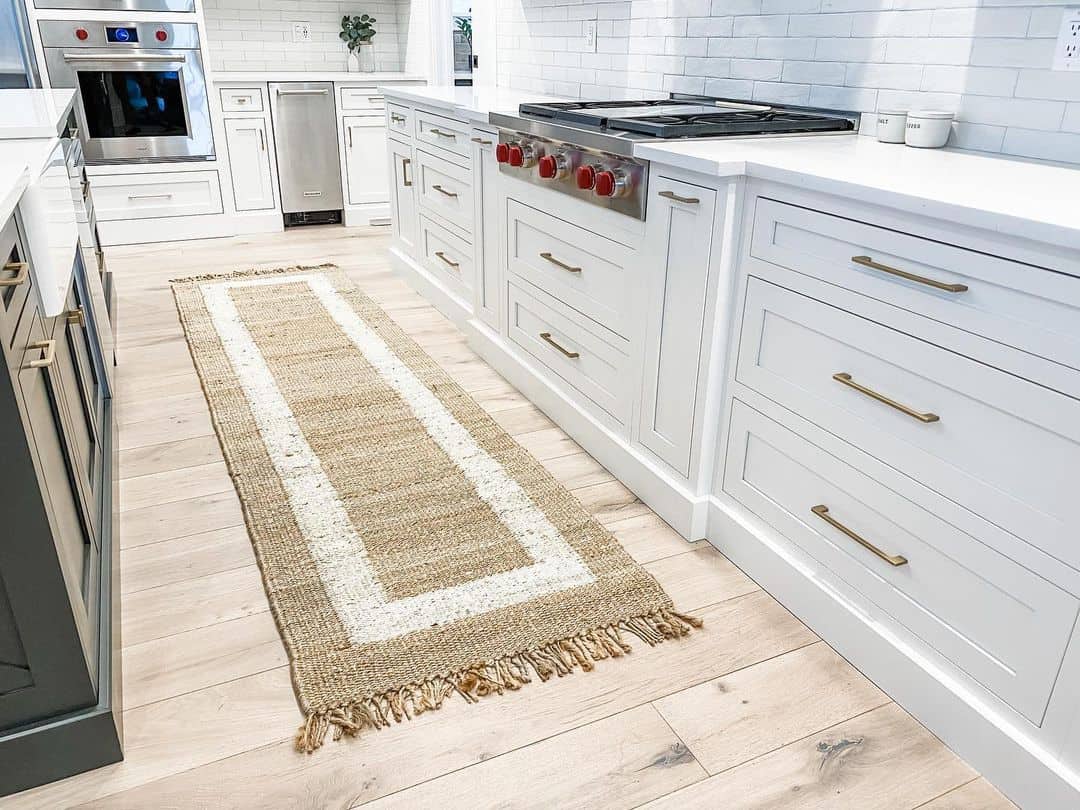 30 Wooden Kitchen Flooring Ideas for Cozy Cooking
