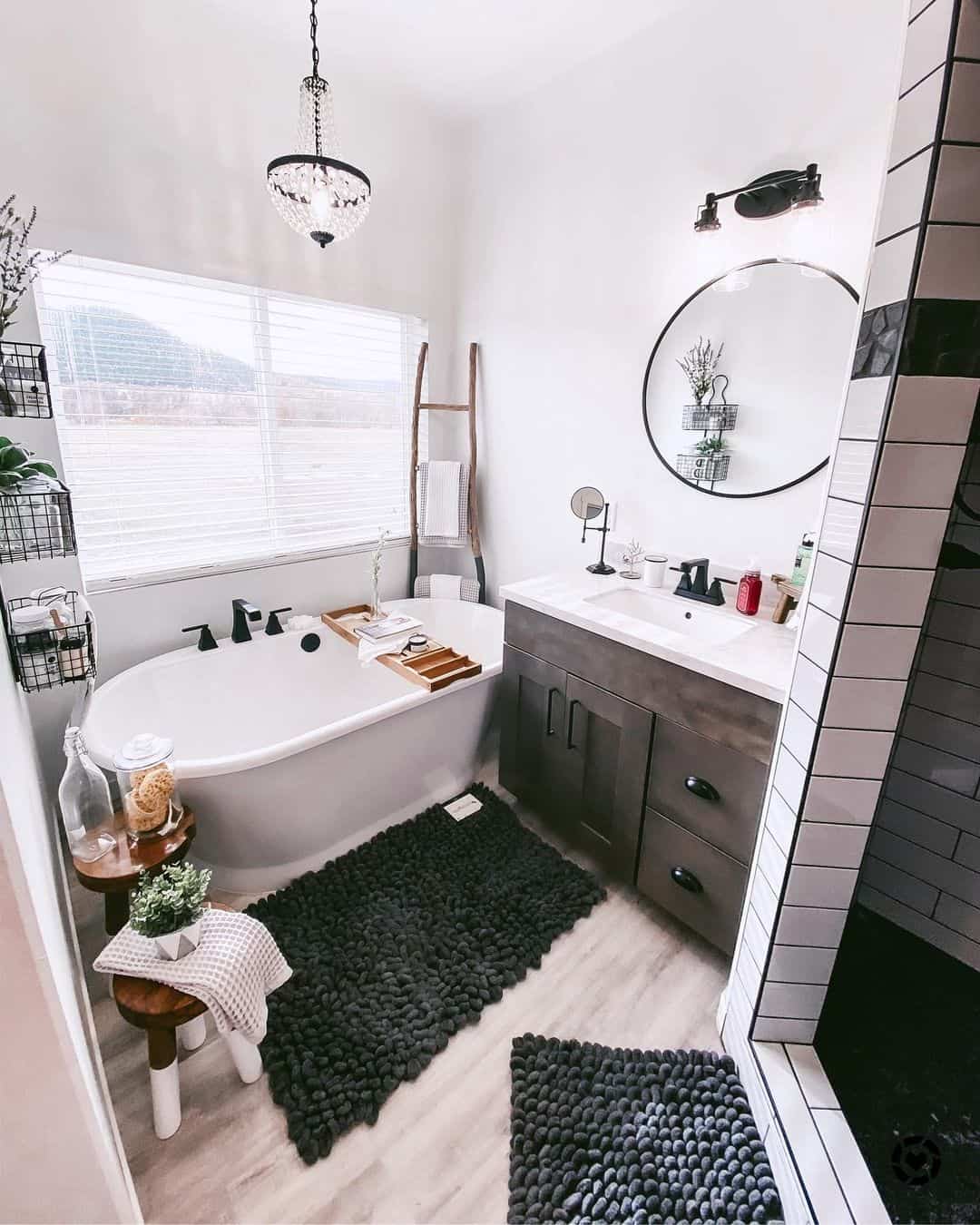 30 Modern Farmhouse Bathroom Ideas for a Blended Space 30 Modern Farmhouse Bathroom Ideas for a Blended Space