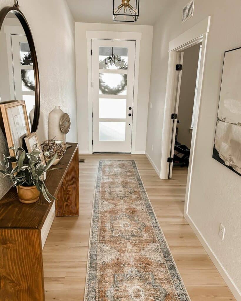 30 Brilliant Hall Decorating Ideas To Personalize Your Home