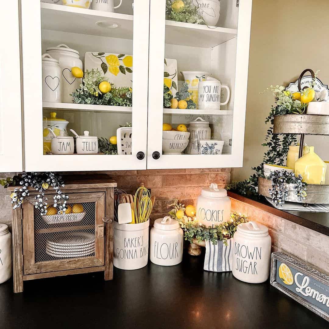 25 Refreshing Lemon Décor Ideas To Add Zest to Your Home