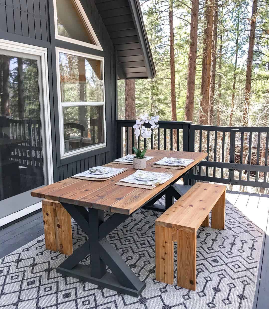 Rustic Elements Paired With Modern Accessories - Soul & Lane