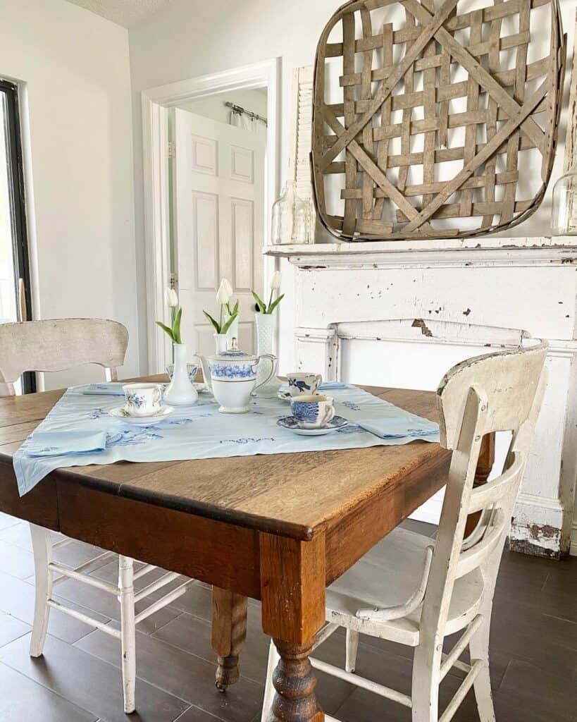 Rustic Farmhouse Dining Room - Soul & Lane
