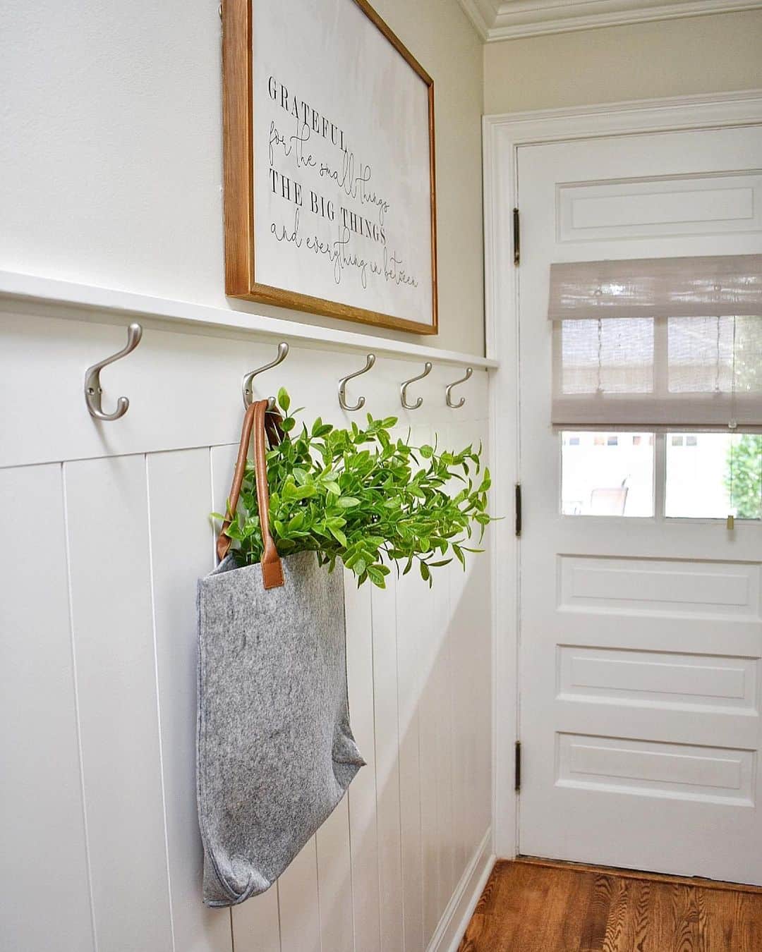 25 Delightful Ways to Showcase Rustic Wainscoting Ideas