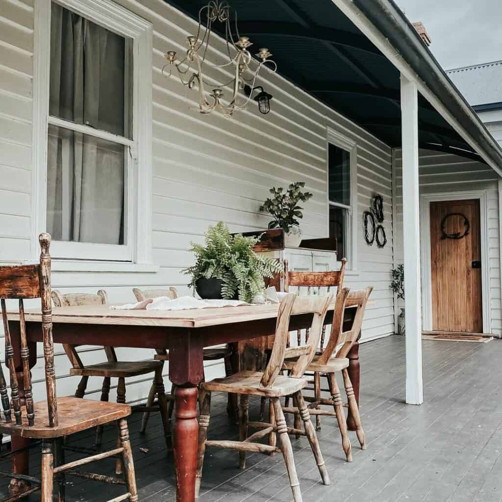 Rustic Beauty for Outdoor Dining - Soul & Lane