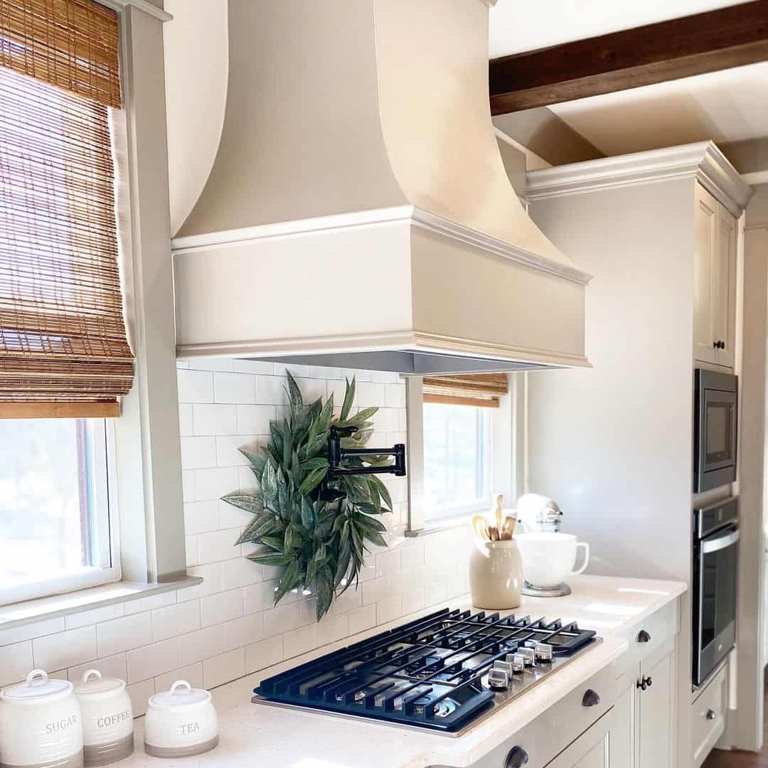 24 Gorgeous Kitchen Hood Ideas for a Luxurious Look