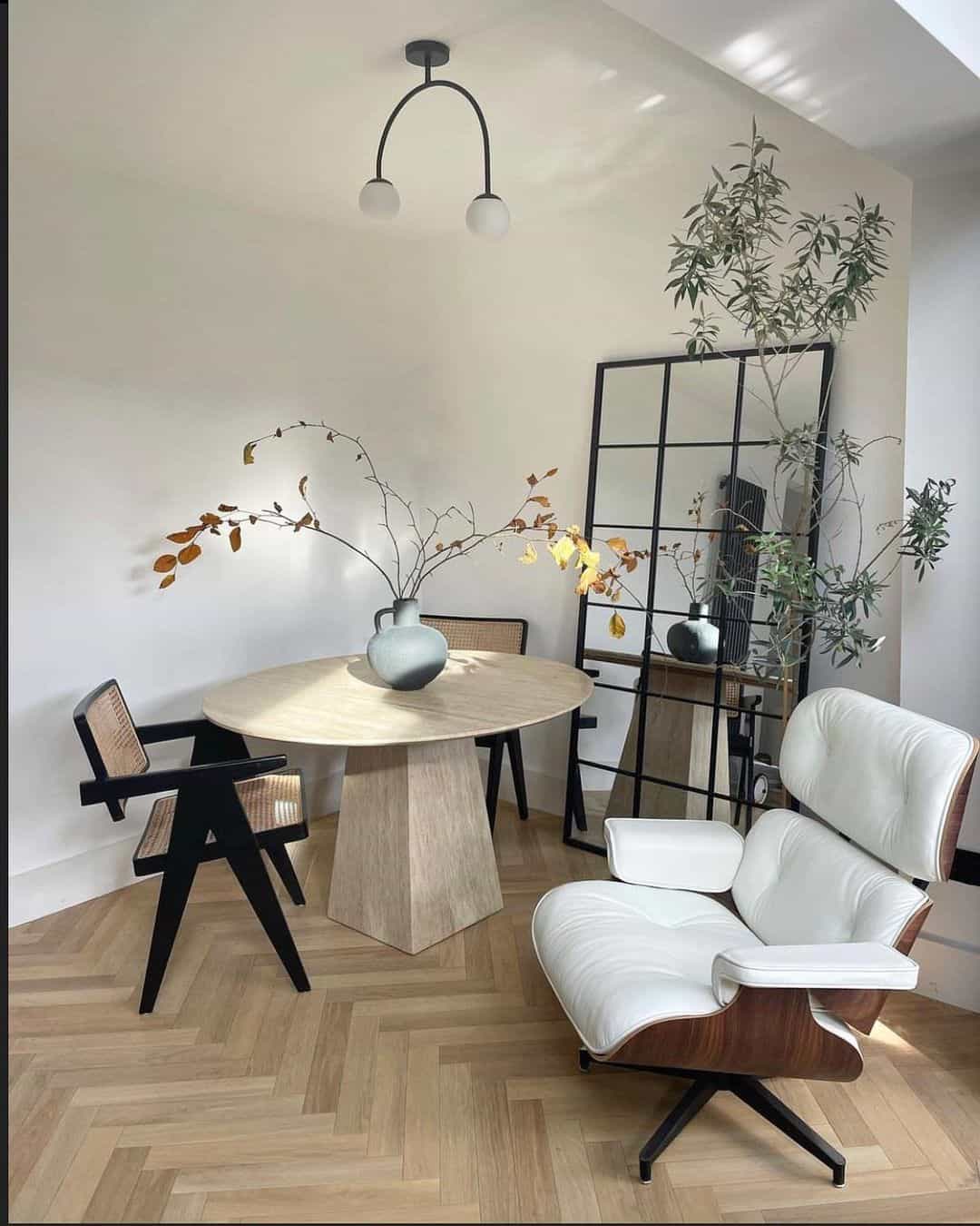 24 Exciting Designs for a Corner Breakfast Nook