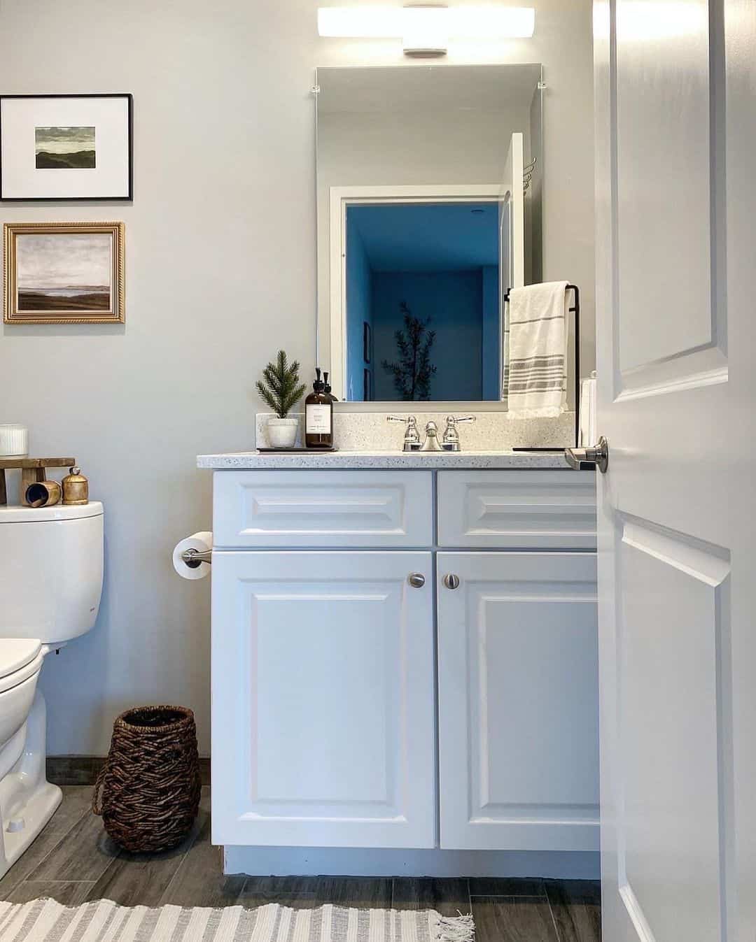 25 Modern Farmhouse Powder Room Designs You’ll Adore