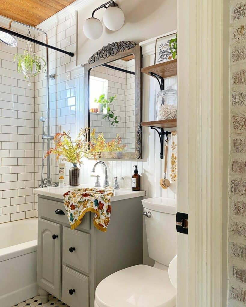 27 Cottage Bathroom Ideas That Are Cute and Cozy