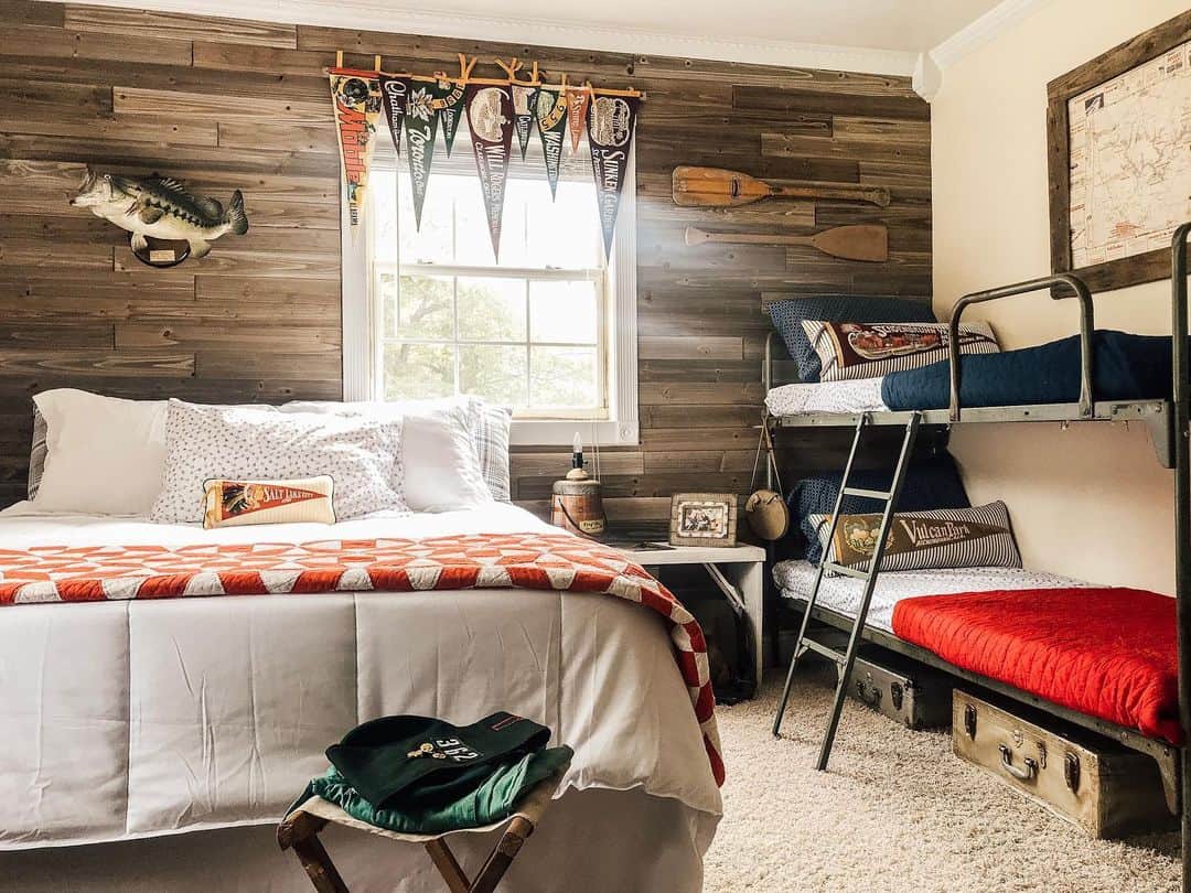 22 Ways to Style an Accent Wall With Windows in Your Home