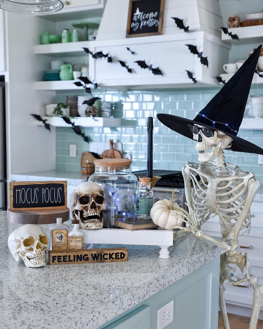 38 Halloween Skull Decor Ideas That Will Spook You