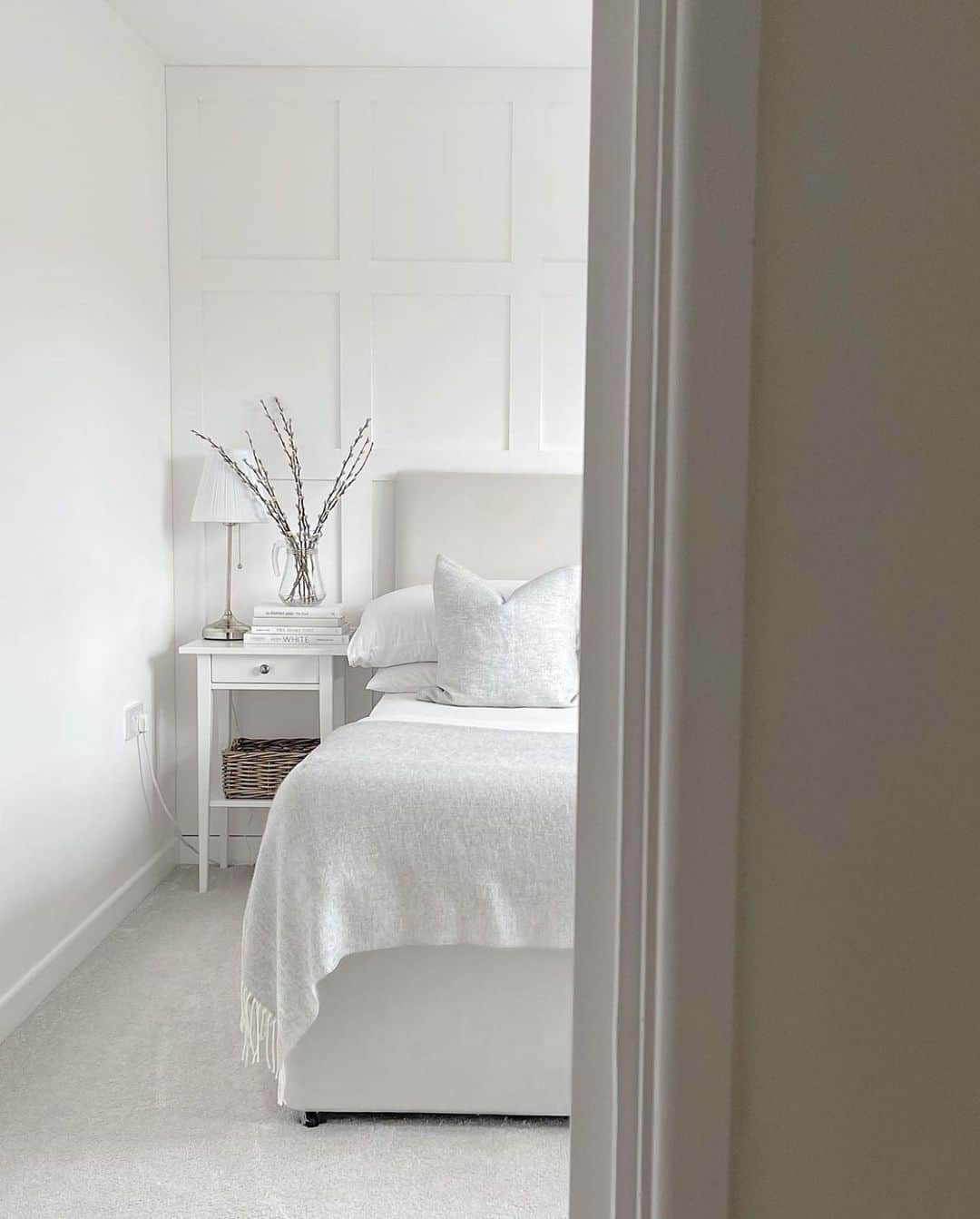 22 Elegant Full Wall Wainscoting Ideas To Elevate Your Style