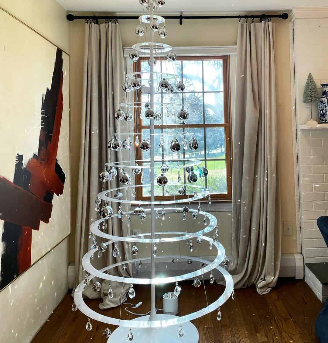 Modern, Contemporary Tree - Soul & Lane