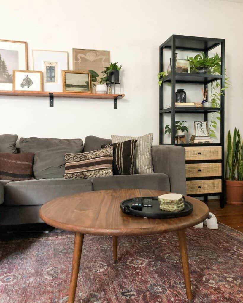 21 Stunning Rug Ideas for Grey Couches