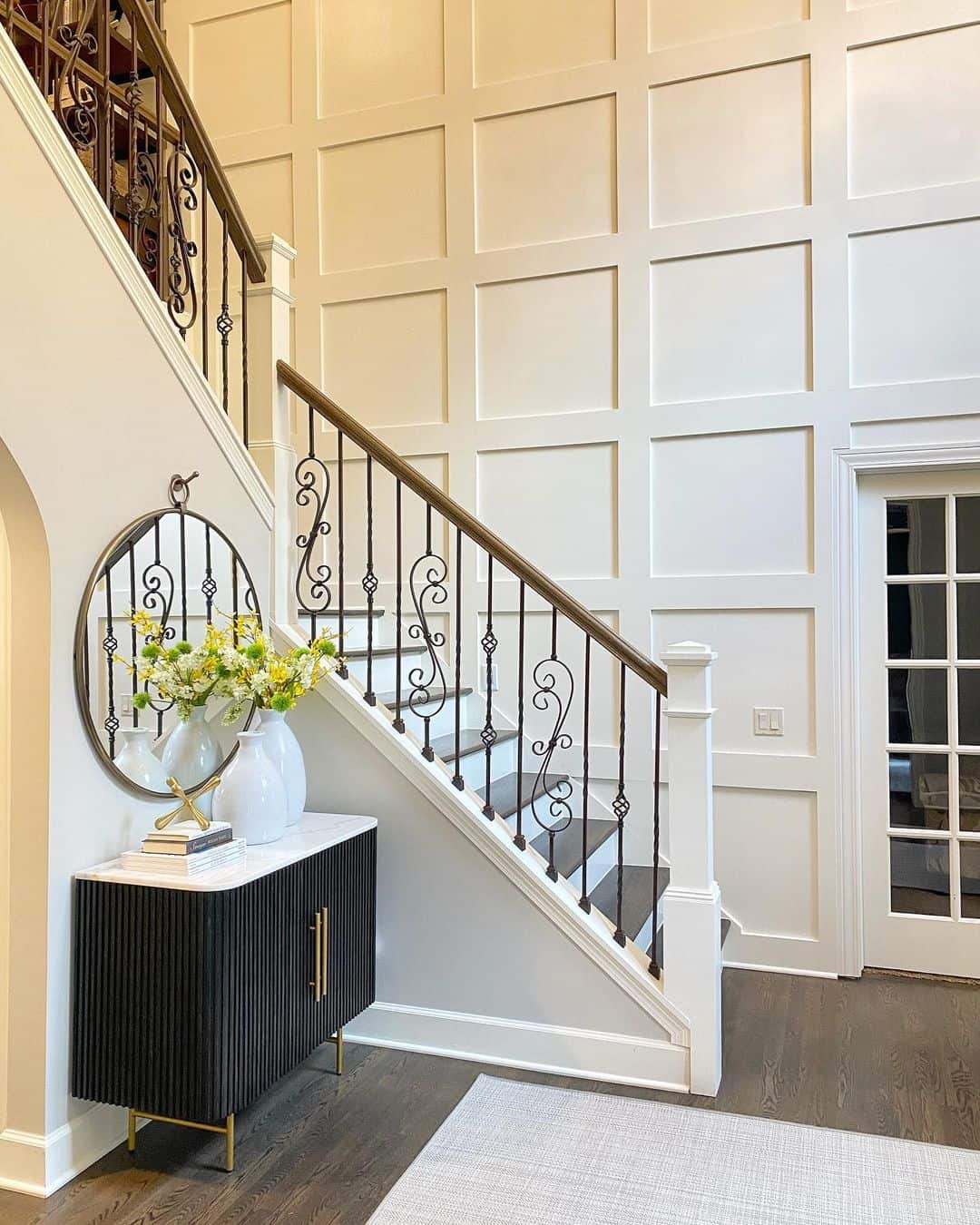 Grid Design Applied to a Staircase Wall - Soul & Lane