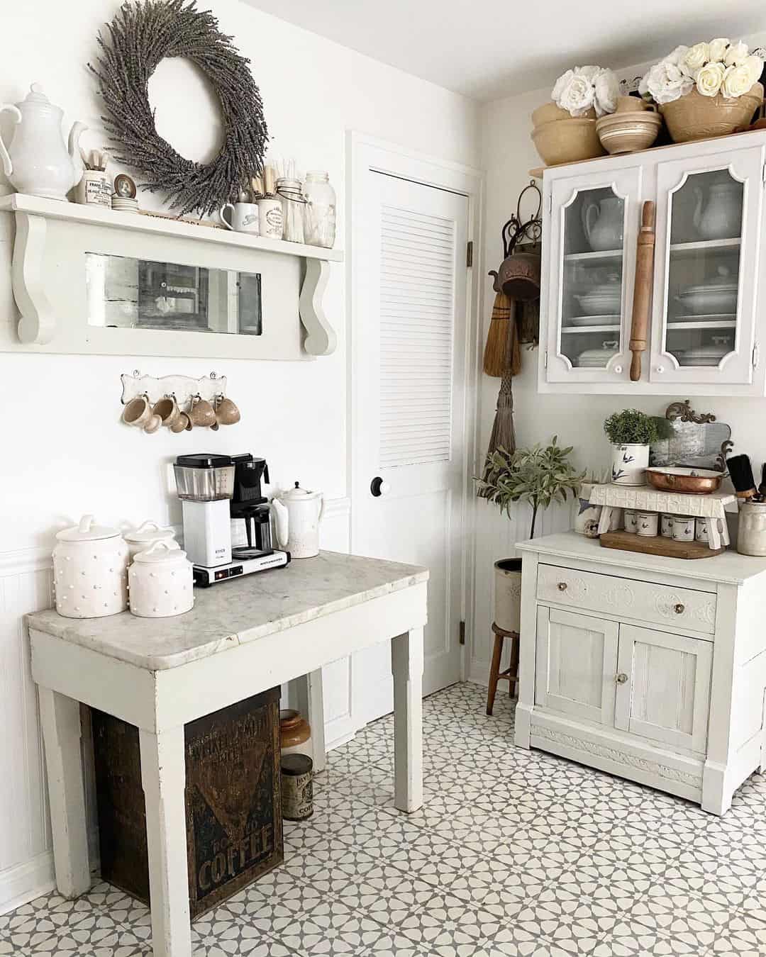24 Stunning Small Kitchen Floor Tile Ideas for Any Style