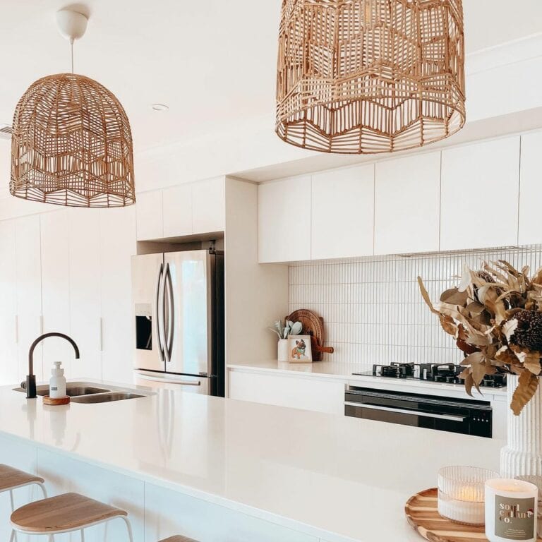 Recessed Wall Covered in Vertical Tiles - Soul & Lane