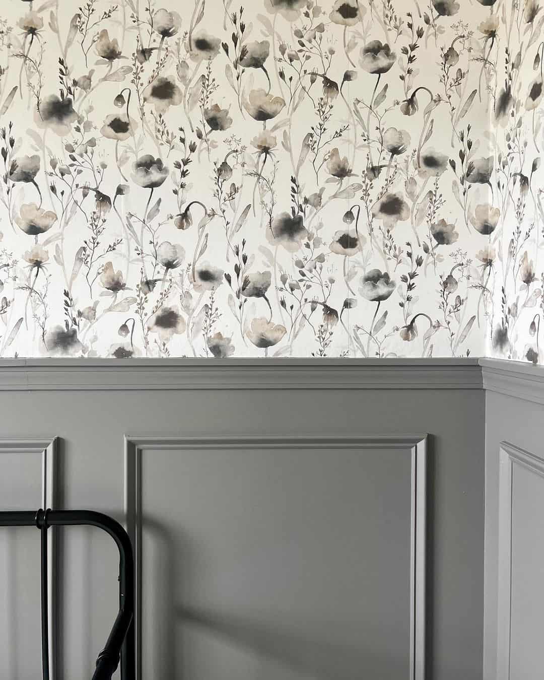 23 Colored Wainscoting Ideas to Perk Up Your Space