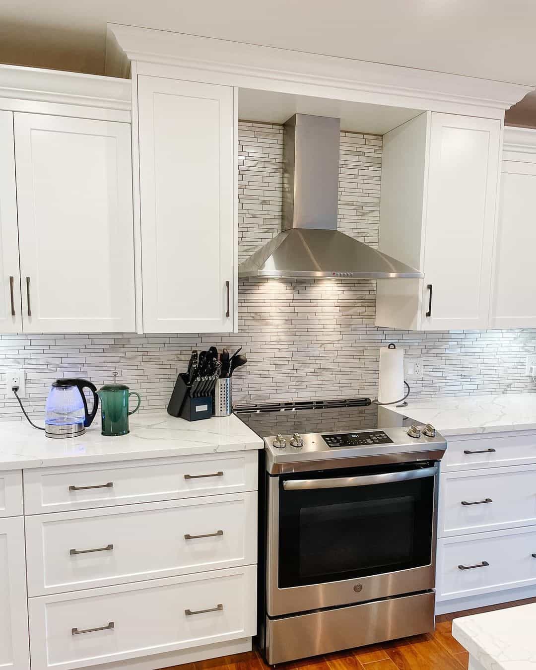 Stone Backsplash for a High-End Look - Soul & Lane