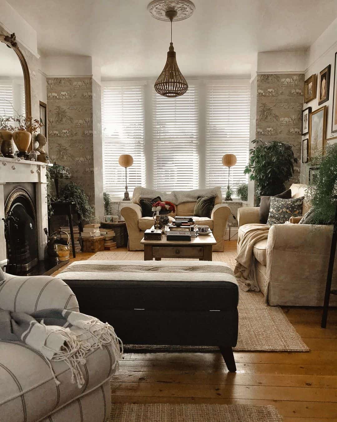 Tasteful Living Room Without a TV - Soul & Lane